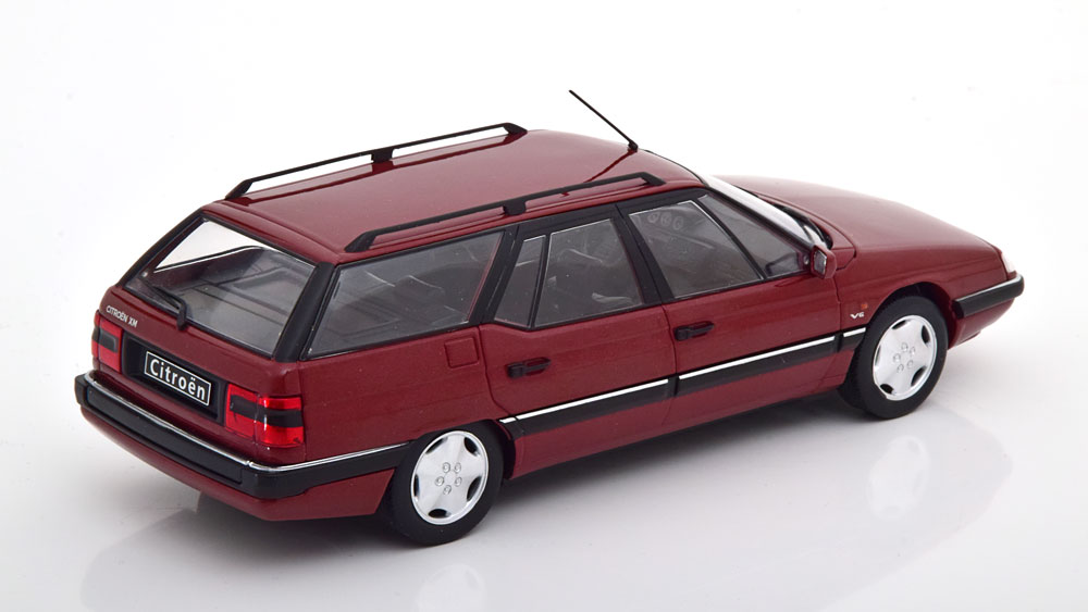 Citroen XM Break red metallic 1:24 – Traffic Modelcars