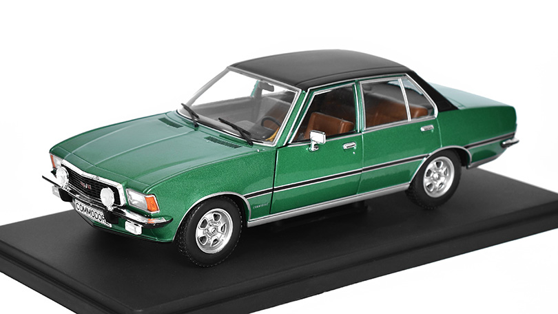 Opel Commodore B GS/E1972 green 1:24 – Traffic Modelcars