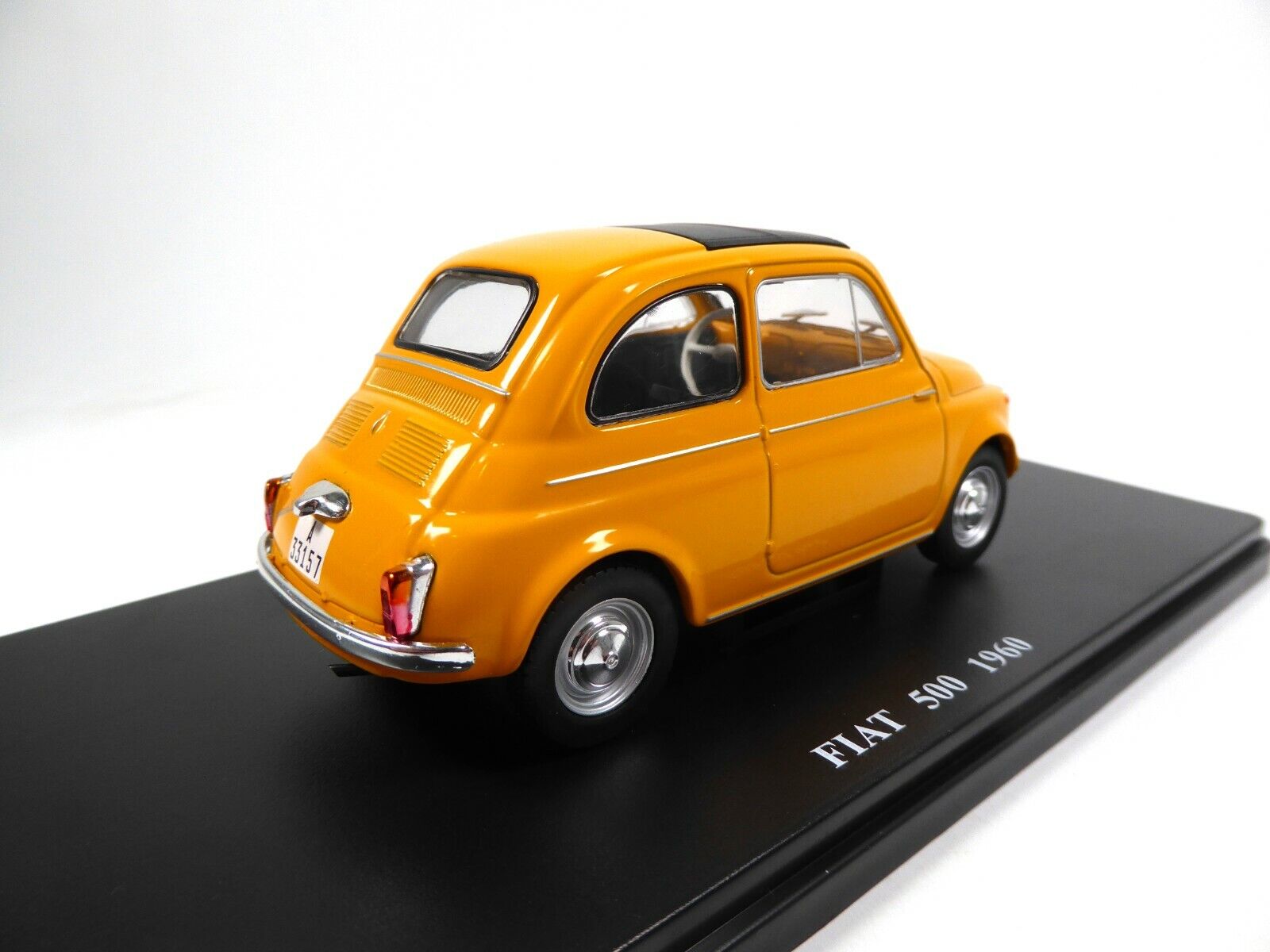 Fiat 500 1960 orange 1:24 – Traffic Modelcars