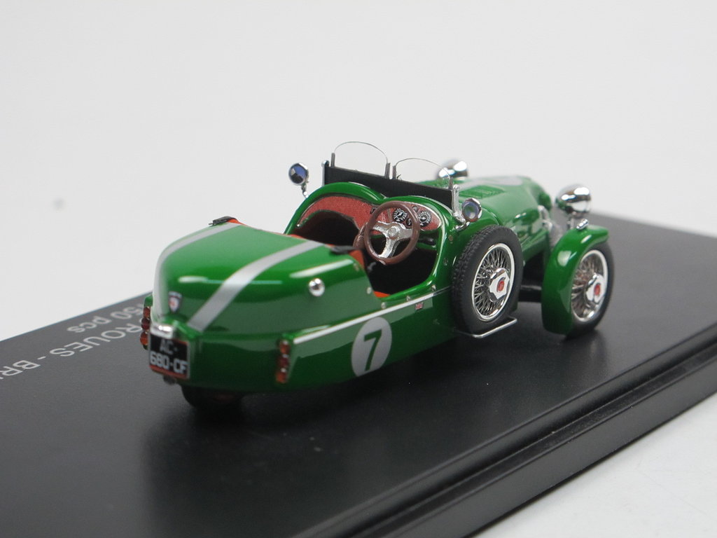 Citroen 2CV Lomax British green 1:43 – Traffic Modelcars