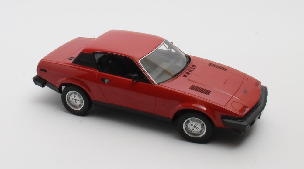 Triumph TR7 Coupe 1979-1982 red 1:18 – Traffic Modelcars