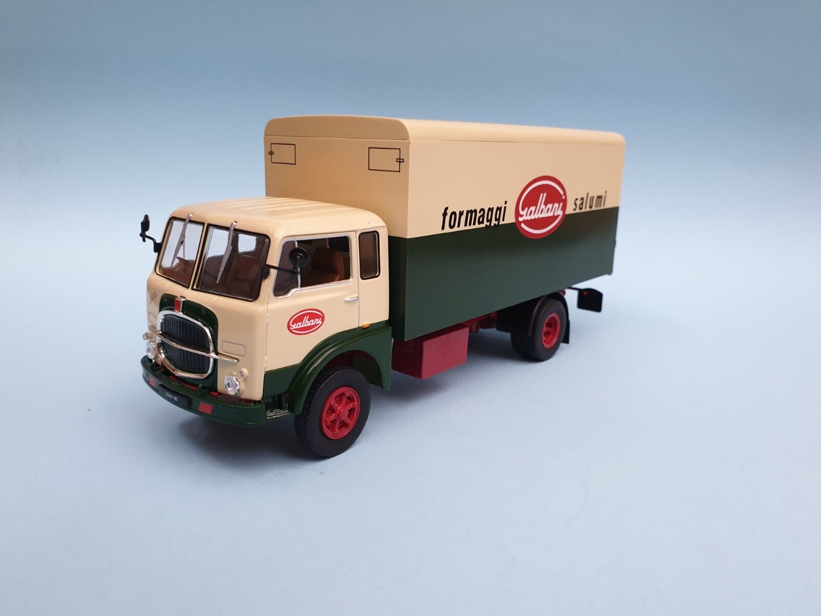 Fiat 643 N Galbani 1963 1:43 – Traffic Modelcars